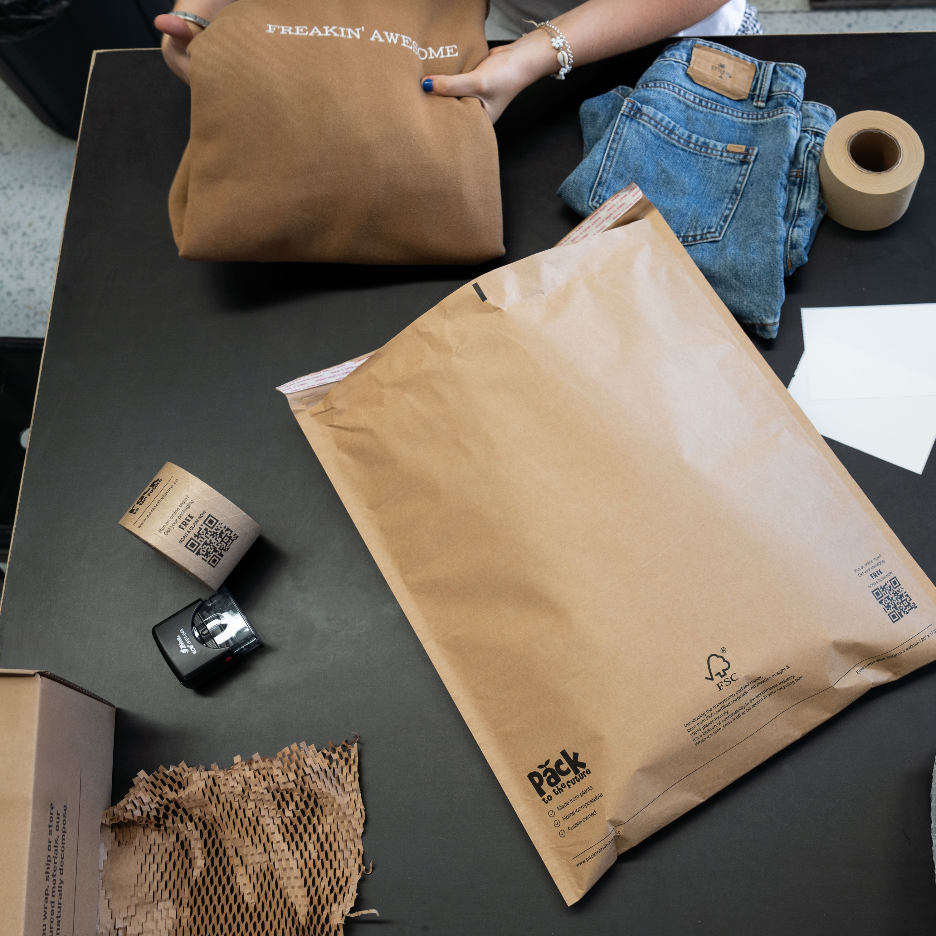 Padded Mailers – Pack to the Future